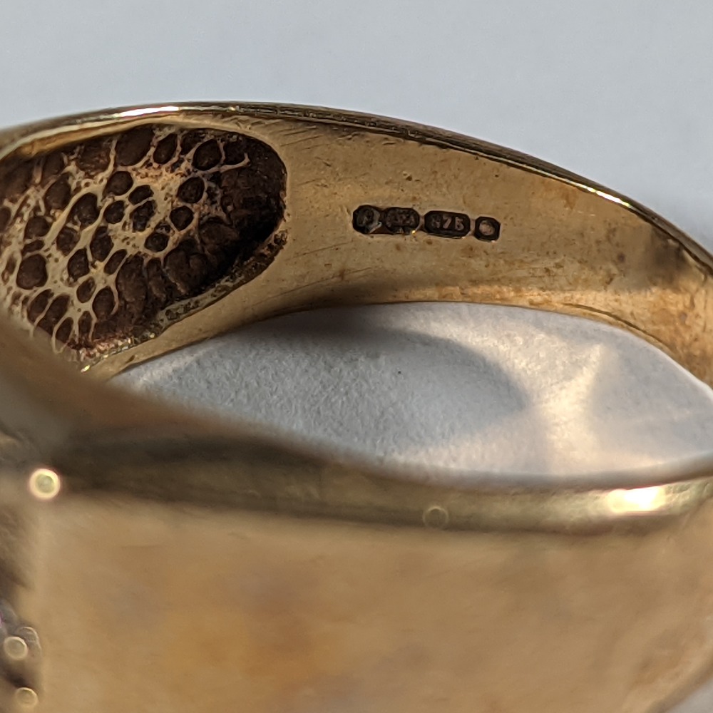 Pre-owned 9ct Gold Union Jack Signet Ring Size R1/2 - Own4Less